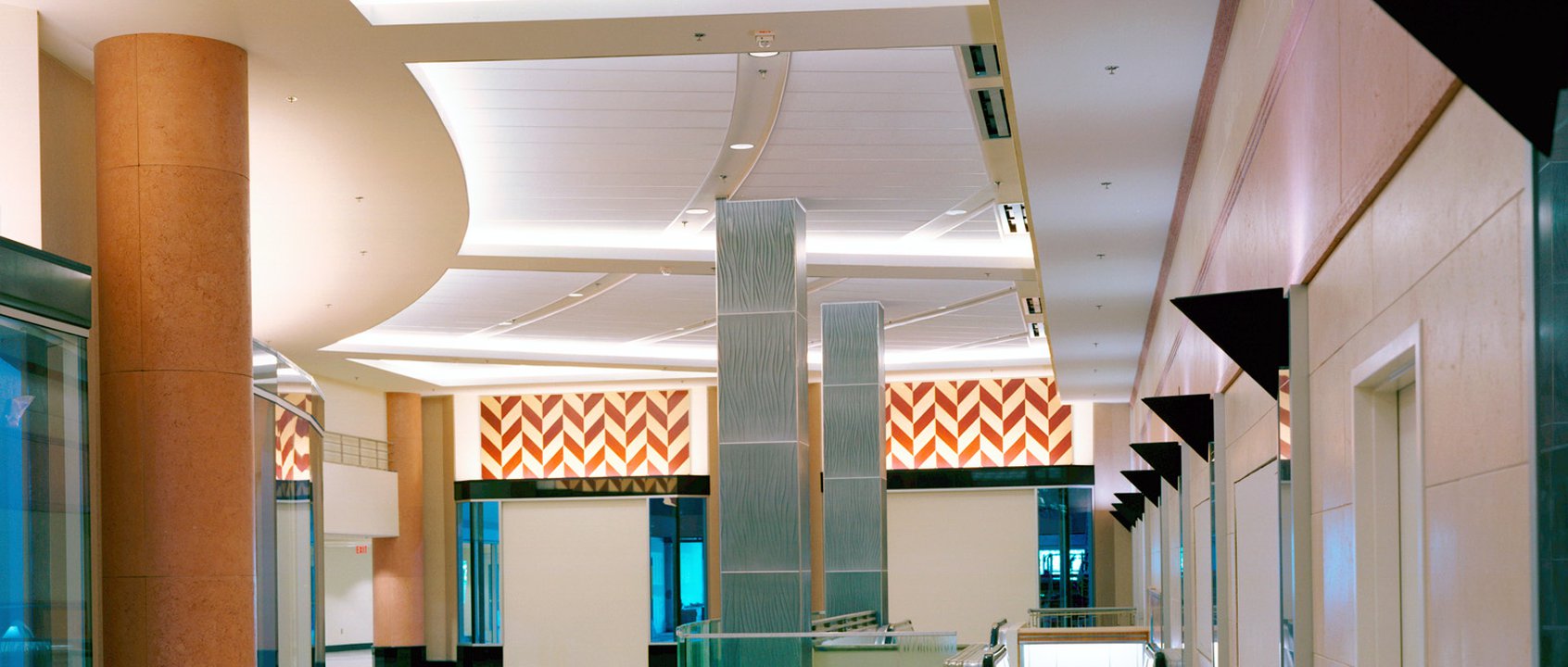960 Main Street (Formerly the G. Fox Department Store) | JCJ Architecture